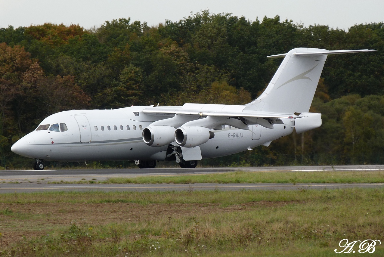 [03/11/2011] British Aerospace BAe 146-200 (G-RAJJ) Cello Aviation